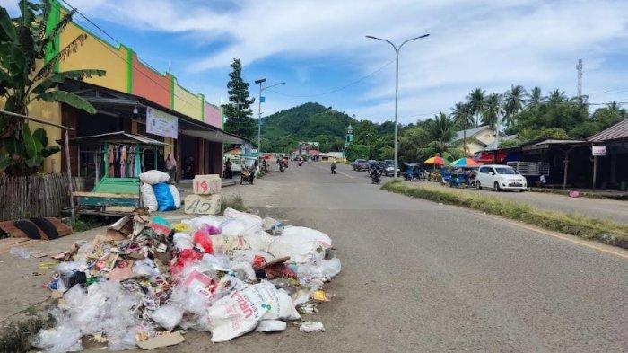 Warga Boalemo Gorontalo Keluhkan Bau Tak Sedap dari Tumpukan Sampah di Pasar Tradisional ...