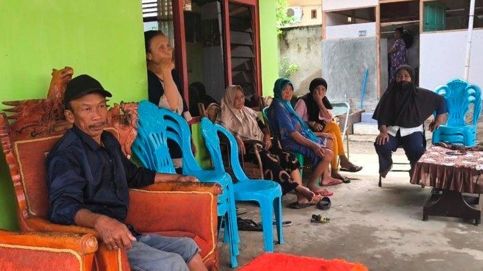 Keluarga Korban Hanyut di Sungai Tilango Gorontalo Gelar Tahlilan ...