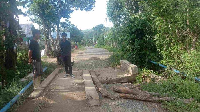Warga Gorontalo Utara Keluhkan Jembatan Rusak di Desa Bualemo, Akses ...