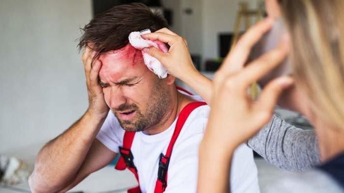 Pitak Akibat Kecelakaan Bisa Sebabkan Kebotakan, Simak Ulasan dr ...