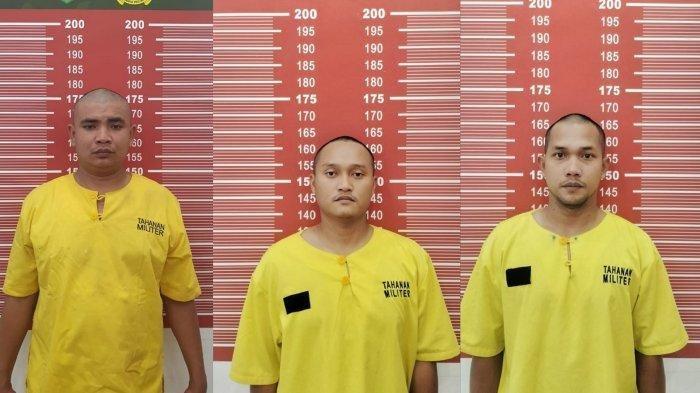 Tiga Pelaku Penganiayaan Imam Masykur Pakai Baju Tahanan, Panglima TNI ... Tiga Pelaku Penganiayaan Imam Masykur Pakai Baju Tahanan, Panglima TNI ...