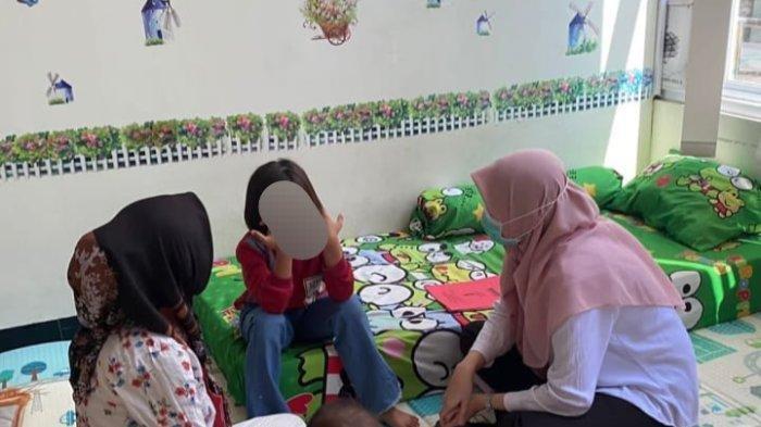 Miris! Mata Siswi SD Buta Usai Dicolok Tusuk Bakso oleh Kakak Kelas ...