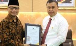 Ungkap Kasus Haji Furoda, 16 Anggota Ditreskrimsus Polda Jabar dapat Penghargaan Pin Emas ...