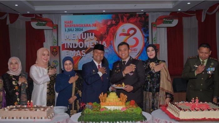 Rayakan Hari Jadi Bhayangkara Ke-78, Kapolres Subang AKBP Ariek Indra ...