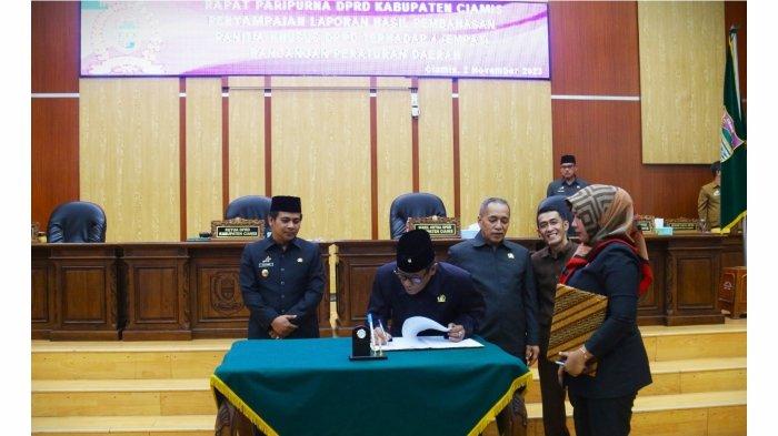 DPRD Kabupaten Ciamis Sepakati 4 Raperda Menjadi Perda - Tribunjabar.id