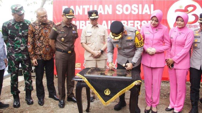 HUT Bhayangkara ke 78, Kapolres Subang AKBP Ariek Indra Sentanu ...