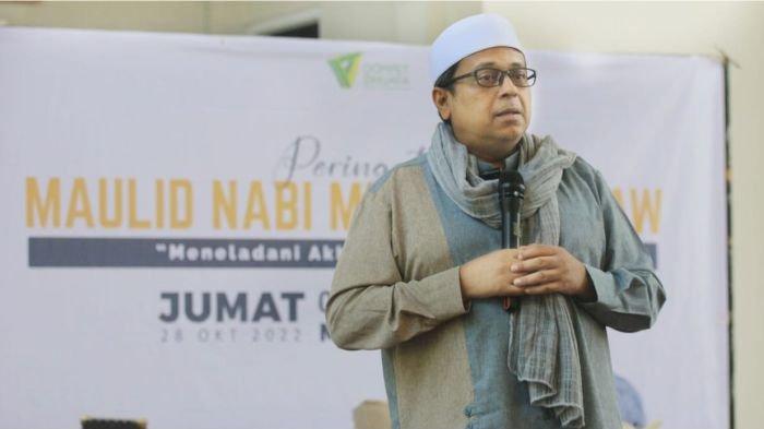 Resto Dan Cafe Wajib Sertifikasi Halal Mahfud Md Tidak Semua Barang
