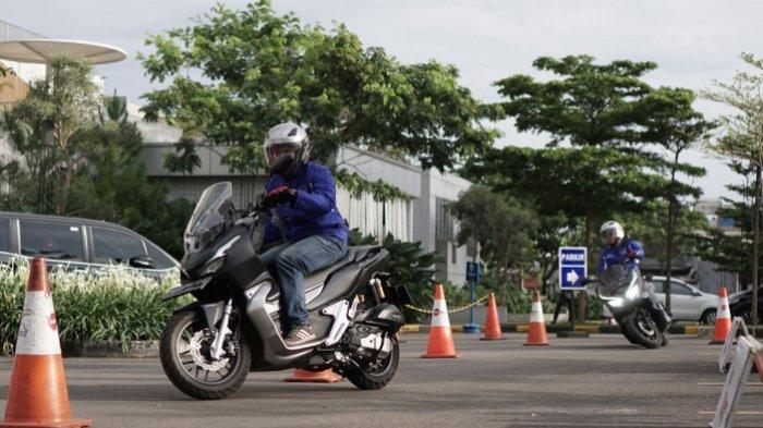 Mengenal Fitur Idling Stop System (ISS) Pada Sepeda Motor Matic Honda ...
