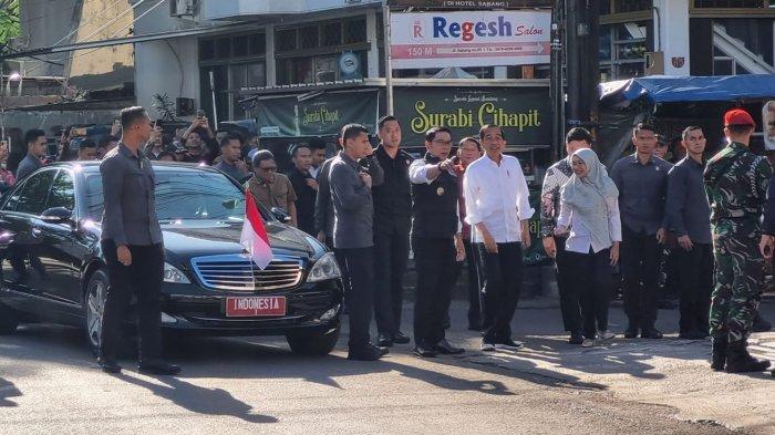 Parade Foto Presiden Jokowi Kunjungi Pasar Cihapit Kota Bandung ...