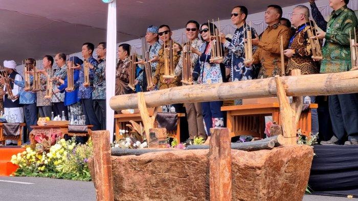 Parade Foto Kirab Budaya Asia Africa Festival 2023 di Kota Bandung - Tribunjabar.id
