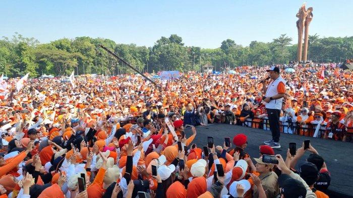 Parade Foto Anies Baswedan Hadiri Jalan Sehat Keluarga Besar PKS dan ...