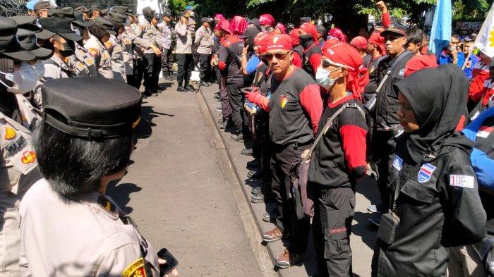 RESPONS Disnaker Kota Bandung soal Buruh Ingin UMK Tahun Depan Naik 10 ... RESPONS Disnaker Kota Bandung soal Buruh Ingin UMK Tahun Depan Naik 10 ...