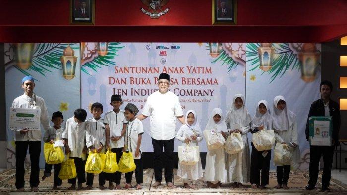 PT Len Industri Beri Santunan 10 Yayasan Yatim Dhuafa - Tribunjabar.id