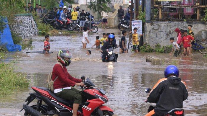 Macet dan Banjir di Rancamanyar Kabupaten Bandung - Tribunjabar.id