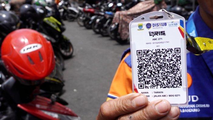 Uji Coba Bayar Parkir dengan QRIS di Jalan ABC Kota Bandung ...