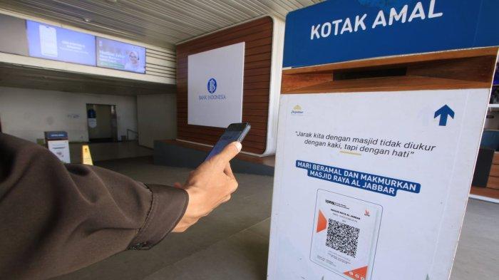 Infak dan Sedekah Digital dengan QRIS di Masjid Al Jabbar - Tribunjabar.id