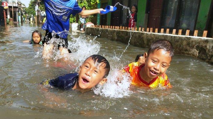 Jalan Kampung Bojongasih di Dayeuhkolot Terendam Banjir - Tribunjabar.id