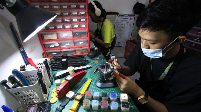 Produksi Jam Tangan Kayu PALA Nusantara di Bandung - Tribunjabar.id