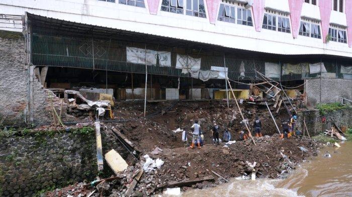 Perbaikan Kirmir Ambruk di Pasar Ancol Kota Bandung - Tribunjabar.id