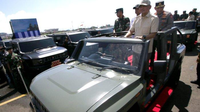 Menhan RI Serahkan 700 Unit Maung MV3 Pindad ke TNI dan Polri ...