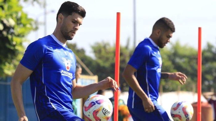Julio Cesar Jalani Latihan Perdana Bersama Persib - Tribunjabar.id