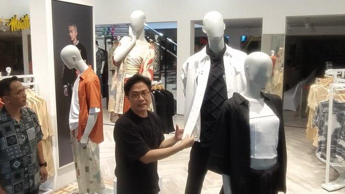 Kolaborasi 3Second dan Desainer Hasilkan Fashion Tema Jalan-jalan ...