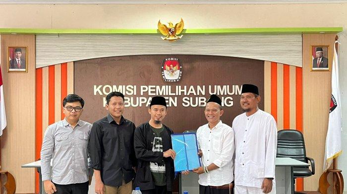 Pasangan Pertama dari Jalur Perseorangan, Ketua AMK Subang Daftar ke ...