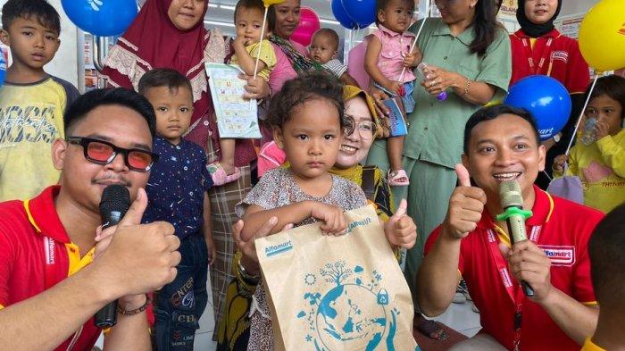 Antusiasnya Warga Grogol Cirebon Periksa Kesehatan Anaknya di Program ...