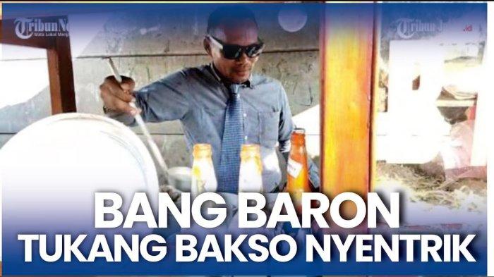 VIDEO Bang Baron Tukang Bakso Nyentrik, Jualan Bakso Pakai Dasi dan ...