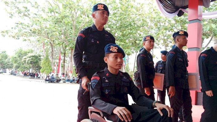 Kisah Bharatu Resi Nugraha, Anggota Brimob Polda Jabar yang Selamat dari Maut Ditembak KKB di ...