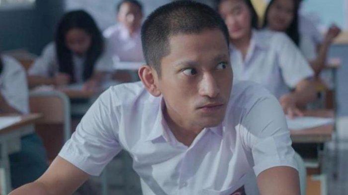 Sosok Bio One Pemeran Karakter Gepeng dalam Film Srimulat : Hil yang ...