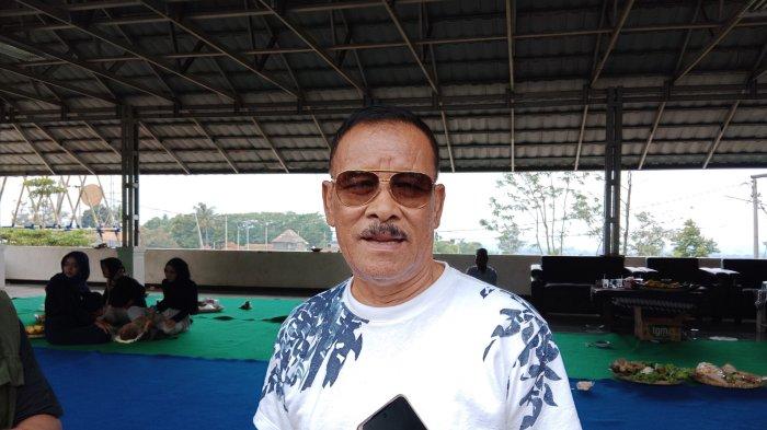 Bos Persib Umuh Muchtar Sebut Banyak Wilayah di Sumedang Dukung Erwan ...