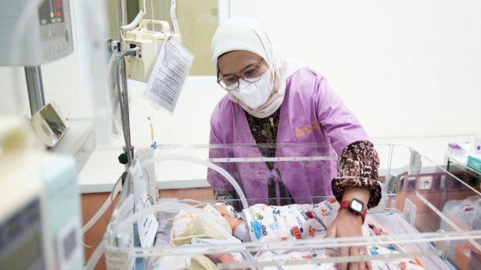Lahir Prematur, Bayi Kembar 5 yang Lahir di Indramayu Masih Dipantau Dokter hingga 14 Hari ...