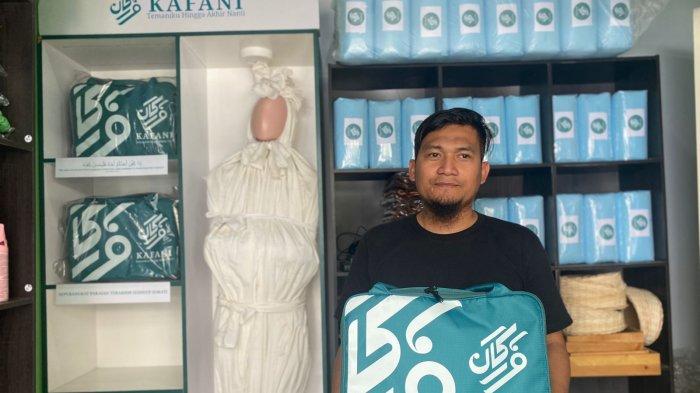 Kisah Unik Kafani, UMKM Penjual Kain Kafan asal Bandung yang Viral di ...