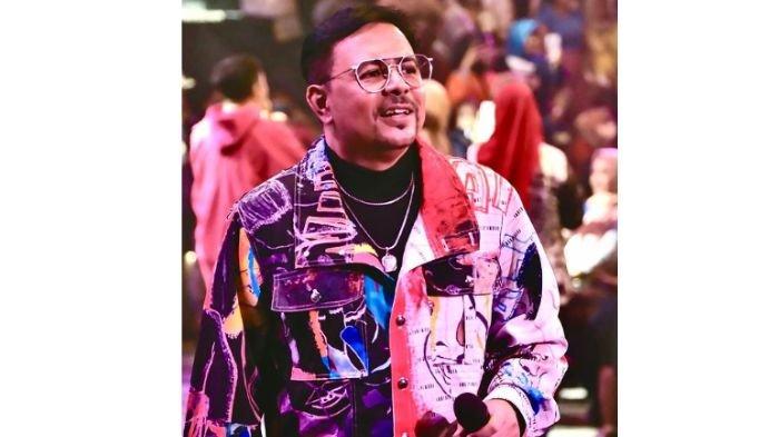 Sosok Carlo Saba, Pendiri dan Vokalis Kahitna Bersuara Emas yang ...