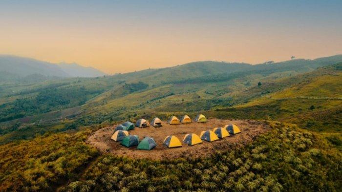 Lima Rekomendasi Liburan di Glamping Kawasan Bandung, Kemping Nyaman ...