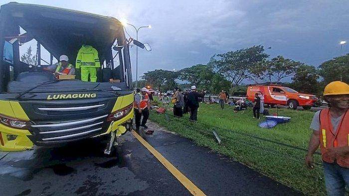 5 Luka Berat, 9 Luka Ringan, Puluhan Lainnya Terlantar di Tol Cipali ...