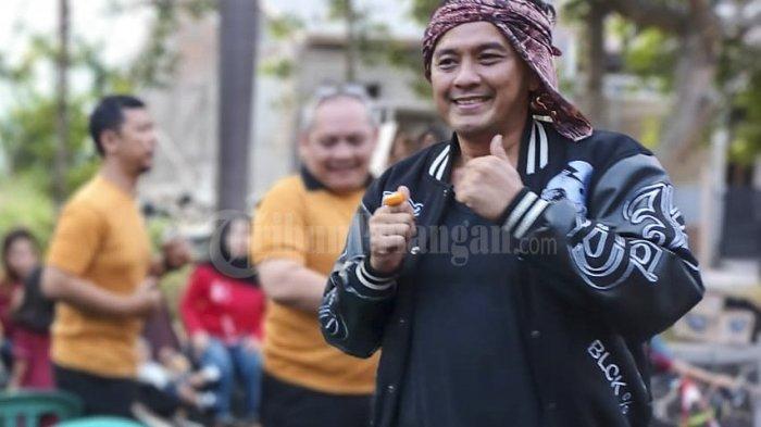 Menuju 2024, Dicky Candra Antar Rani Permayani sang Istri ke ...