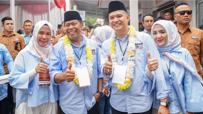 Elektabilitas Terbaru Haji Eman-Dena Ungguli Karna-Koko di Pilkada Majalengka 2024 - Tribunjabar.id