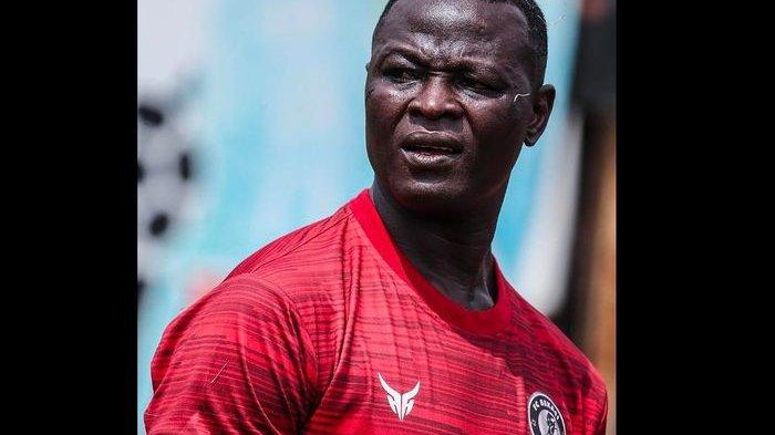 Masih Ingat King Eze? Mantan Bomber Persib Bandung Itu Turun Kasta ...