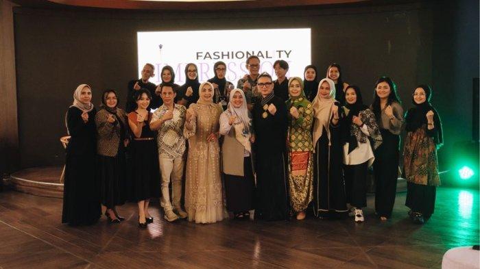 Model Baju Oversized Diminati Generasi Masa Kini, APPMI Sebut Fesyen 80-an Bakal Kembali ...