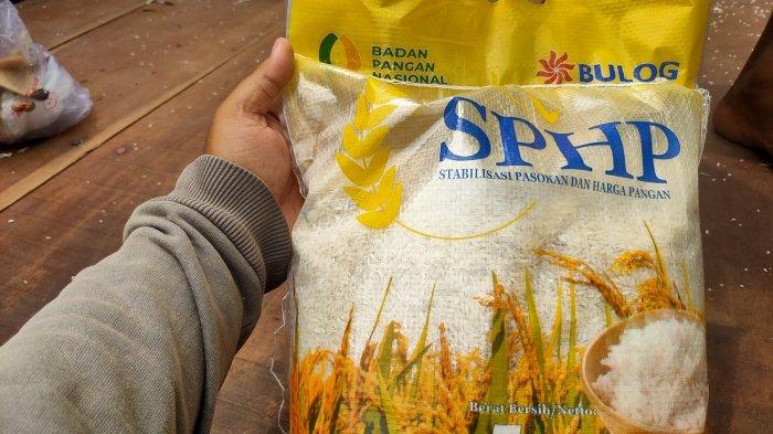 Bulog Cirebon Pastikan Distribusi Beras SPHP Sesuai Ketentuan dan Stok Aman hingga Akhir 2023 ...