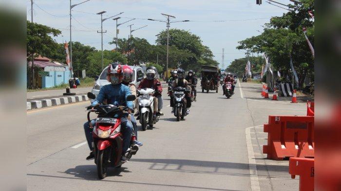 H-4 Lebaran, Ribuan Pemudik Padati Jalur Pantura Indramayu, Tinggalkan Jakarta Menuju Jawa ...