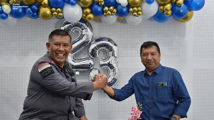 R Andika Dwi Prasetya Jadi Pembaca Berita Newsroom Tour Dalam Rangkaian ...