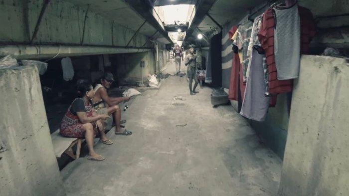 Viral Kampung Kolong Bak Film Parasite, di Bawah Tol Angke Ada Sekolah ...