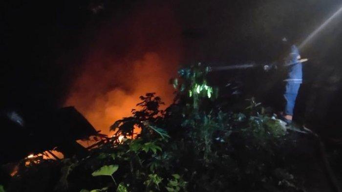 Kandang Terbakar, 4.000 Ekor Ayam Pedaging Terbakar Hidup-hidup, Peternak Rugi Ratusan Juta ...