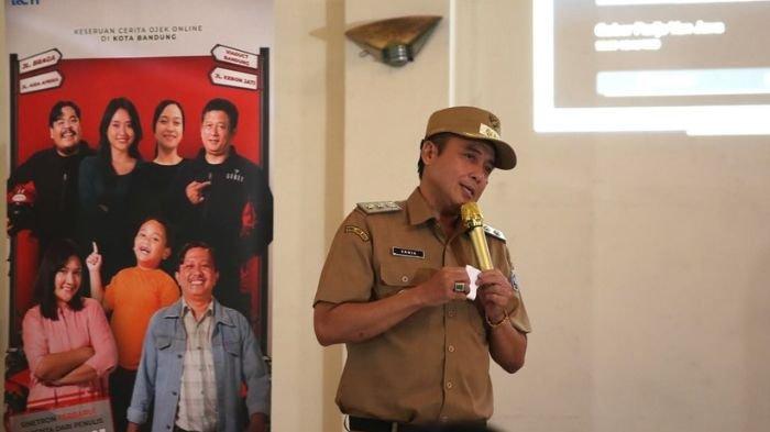 Wakil Wali Kota Bandung Puji Serial Gober Parijs van Java, Kang Erwin ...