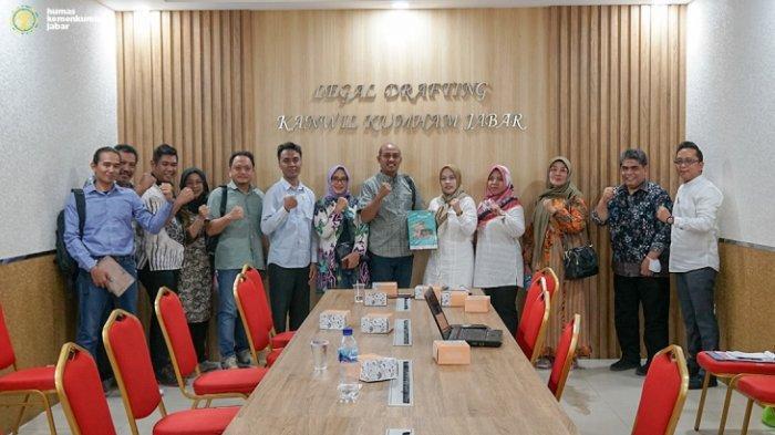 Kanwil Kemenkumham Jabar Kolaborasi Dengan Bapemperda Kota Cirebon Dalam Rapat Harmonisasi ...