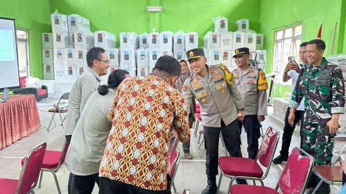 Jelang Penghitungan Suara Pilkada Serentak 2024 Tingkat Kecamatan, Kapolres Majalengka Keliling ...