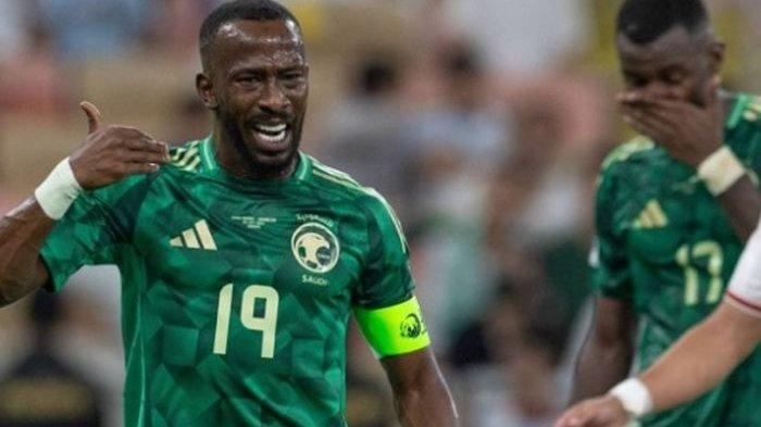 Pemain Timnas Arab Saudi Koma, Jatuh dari Balkon, Sempat Jadi Kapten ...